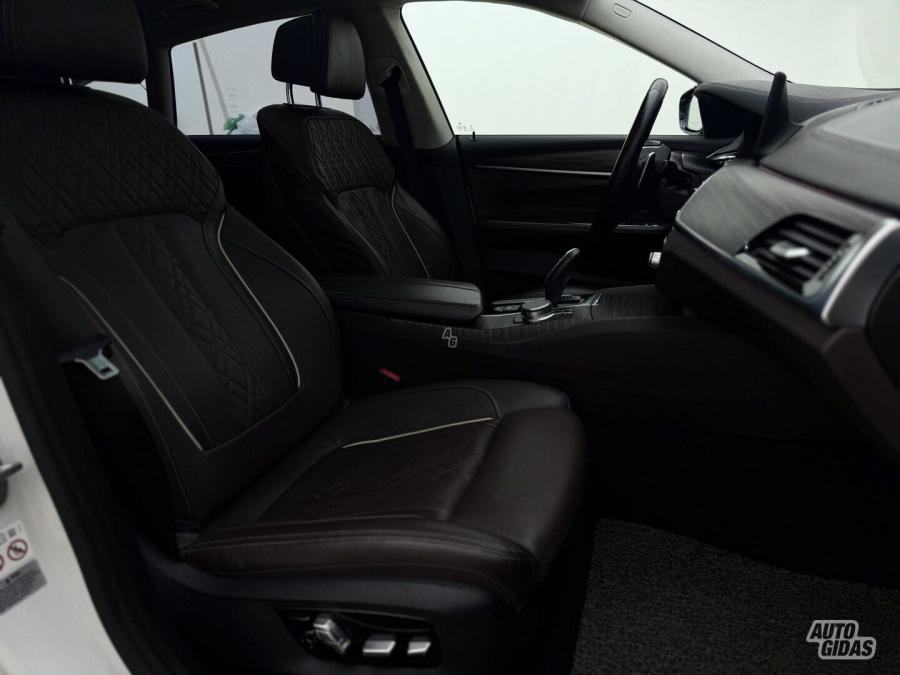 White BMW 630 2019 in Avizieniai, with an engine capacity of 3.00 L and mileage of 176 thousand km for 27490 €, photo 16 on AUTOMOTO.COM.LV