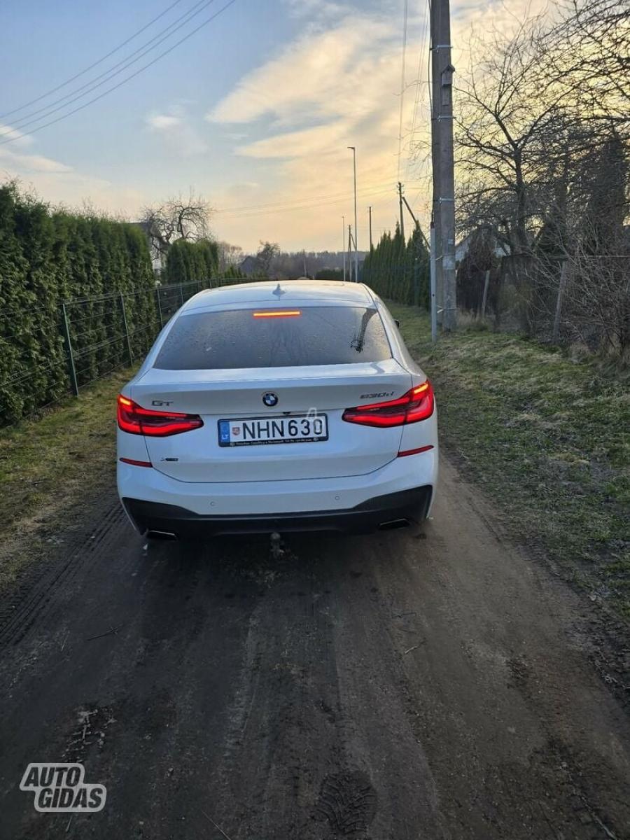 White BMW 630 2018 in Vilnius, with an engine capacity of 3.00 L and mileage of 255 thousand km for 29000 €, photo 5 on AUTOMOTO.COM.LV