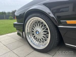 Melns BMW 635 1988 Ogre, ar dzinēja tilpumu 3.50 L un nobraukumu 1 tūkst. km par 44500 €, foto 13 vietnē AUTOMOTO.COM.LV