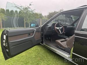 Melns BMW 635 1988 Ogre, ar dzinēja tilpumu 3.50 L un nobraukumu 1 tūkst. km par 44500 €, foto 17 vietnē AUTOMOTO.COM.LV