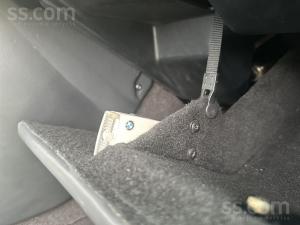 Melns BMW 635 1988 Ogre, ar dzinēja tilpumu 3.50 L un nobraukumu 1 tūkst. km par 44500 €, foto 24 vietnē AUTOMOTO.COM.LV