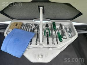Melns BMW 635 1988 Ogre, ar dzinēja tilpumu 3.50 L un nobraukumu 1 tūkst. km par 44500 €, foto 26 vietnē AUTOMOTO.COM.LV