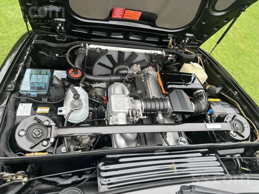 Melns BMW 635 1988 Ogre, ar dzinēja tilpumu 3.50 L un nobraukumu 1 tūkst. km par 44500 €, foto 29 vietnē AUTOMOTO.COM.LV