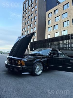 Black BMW 635 1988 in Riga, with an engine capacity of 3.50 L and mileage of 1 thousand km for 49900 €, photo 1 on AUTOMOTO.COM.LV