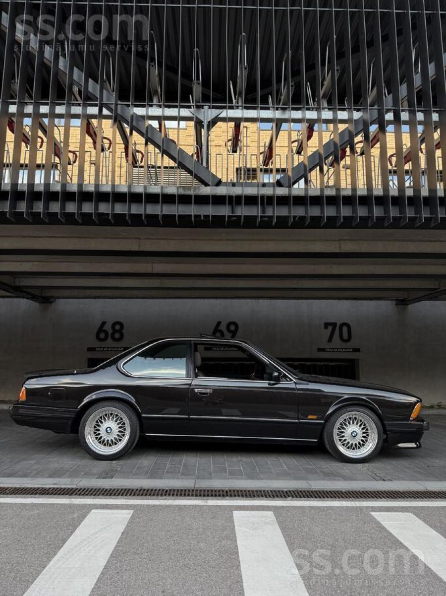 Black BMW 635 1988 in Riga, with an engine capacity of 3.50 L and mileage of 1 thousand km for 49900 €, photo 15 on AUTOMOTO.COM.LV
