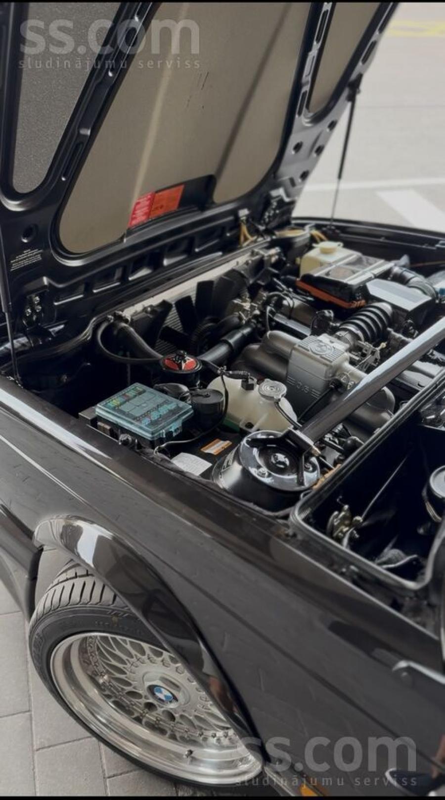 Black BMW 635 1988 in Riga, with an engine capacity of 3.50 L and mileage of 1 thousand km for 49900 €, photo 30 on AUTOMOTO.COM.LV