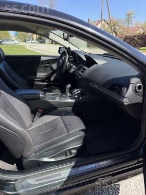 Black BMW 635 2007 in Ventspils, with an engine capacity of 3.00 L and mileage of 370 thousand km for 10900 €, photo 13 on AUTOMOTO.COM.LV