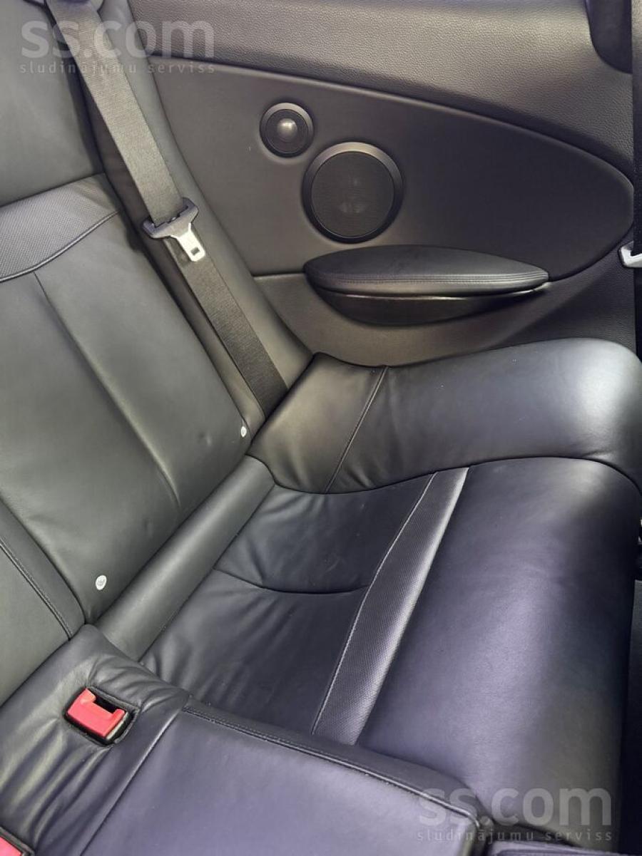 Black BMW 635 2009 in Liepaja, with an engine capacity of 3.00 L and mileage of 309 thousand km for 10999 €, photo 11 on AUTOMOTO.COM.LV