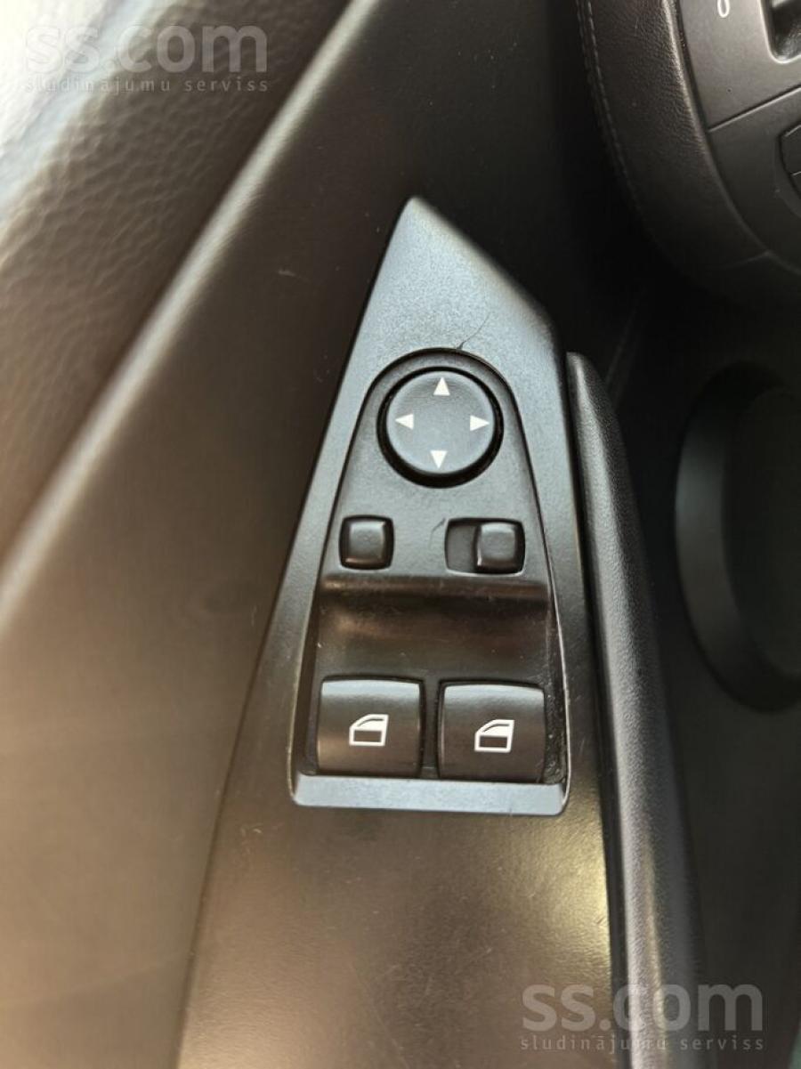 Black BMW 635 2009 in Liepaja, with an engine capacity of 3.00 L and mileage of 309 thousand km for 10999 €, photo 15 on AUTOMOTO.COM.LV