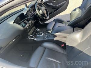 Black BMW 635 2010 in Jelgava, with an engine capacity of 3.00 L and mileage of 200 thousand km for 3850 €, photo 16 on AUTOMOTO.COM.LV