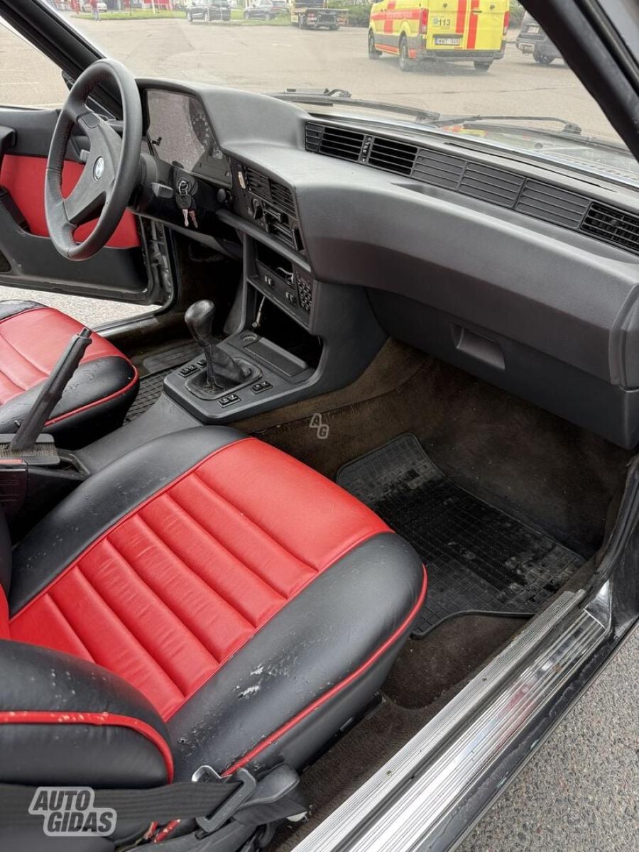BMW 635 1986 in Vilnius, with an engine capacity of 3.40 L and mileage of 230 thousand km for 13500 €, photo 17 on AUTOMOTO.COM.LV