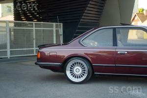 Sarkans BMW 635 1984 Liepāja, ar dzinēja tilpumu 3.50 L un nobraukumu 284 tūkst. km par 19000 €, foto 10 vietnē AUTOMOTO.COM.LV
