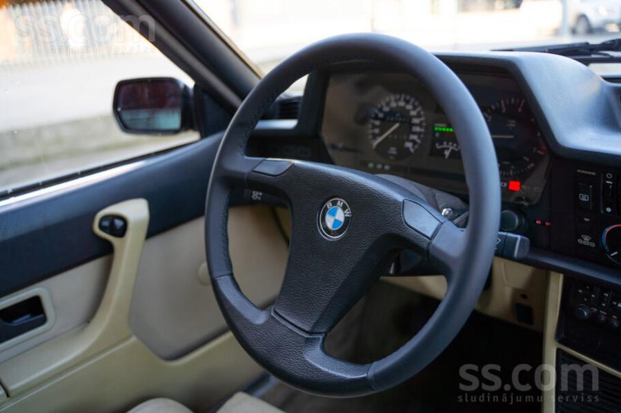 Sarkans BMW 635 1984 Liepāja, ar dzinēja tilpumu 3.50 L un nobraukumu 284 tūkst. km par 19000 €, foto 21 vietnē AUTOMOTO.COM.LV