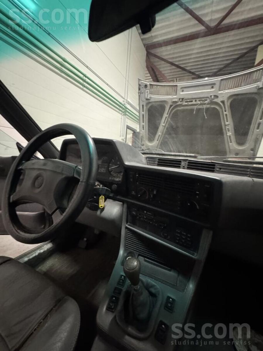 BMW 635 1988 in Riga, with an engine capacity of 3.50 L and mileage of 298 thousand km for 9600 €, photo 6 on AUTOMOTO.COM.LV