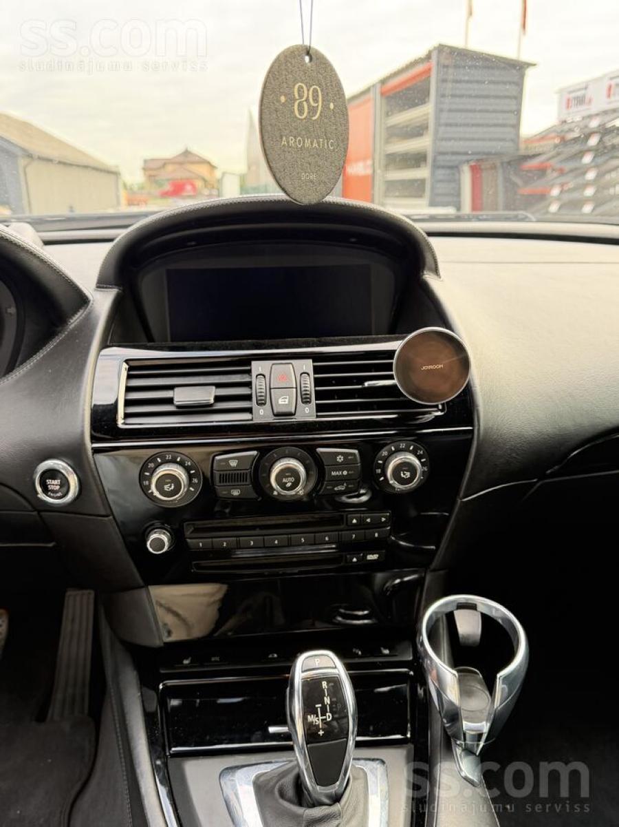 White BMW 635 2007 in Riga, with an engine capacity of 3.00 L and mileage of 235 thousand km for 16500 €, photo 9 on AUTOMOTO.COM.LV