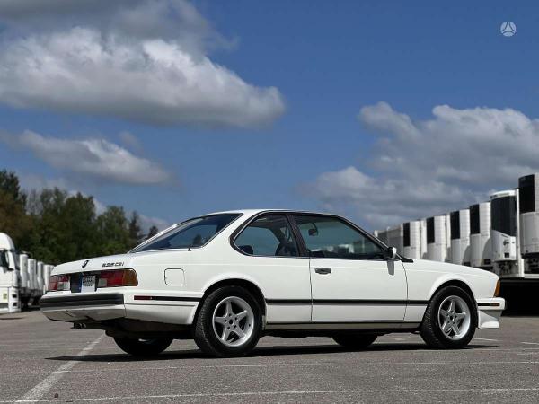 White BMW 635 1989 in Vilnius, with an engine capacity of 3.44 L and mileage of 120 thousand km for 11700 €, photo 5 on AUTOMOTO.COM.LV