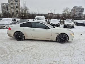 White BMW 635 2008 in Riga, with an engine capacity of 3.00 L and mileage of 233 thousand km for 10990 €, photo 5 on AUTOMOTO.COM.LV