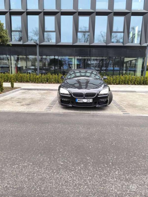 Melns BMW 640 2013 Viļņa, ar dzinēja tilpumu 2.98 L un nobraukumu 101 tūkst. km par 17999 €, foto 3 vietnē AUTOMOTO.COM.LV
