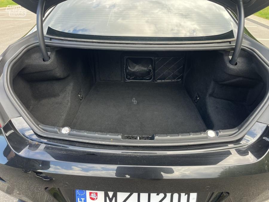 Black BMW 640 2011 in Kaunas, with an engine capacity of 2.90 L and mileage of 232 thousand km for 15500 €, photo 17 on AUTOMOTO.COM.LV