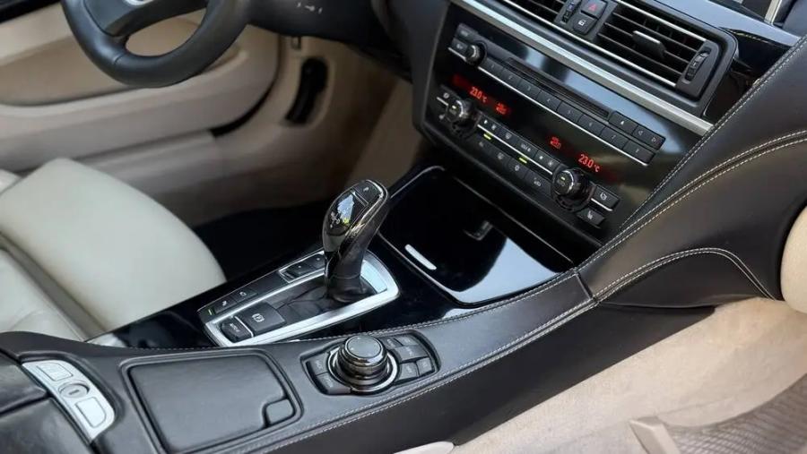 Melns BMW 640 2011 Jūrmala, ar dzinēja tilpumu 3.00 L un nobraukumu 250 tūkst. km par 13950 €, foto 21 vietnē AUTOMOTO.COM.LV