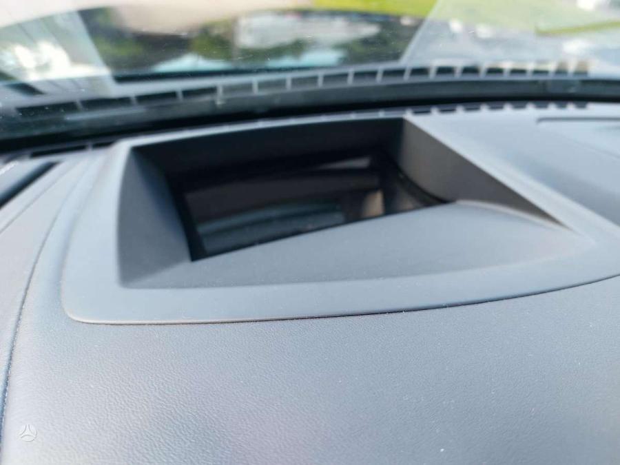 Black BMW 640 2011 in Kaunas, with an engine capacity of 2.98 L and mileage of 231 thousand km for 12950 €, photo 13 on AUTOMOTO.COM.LV