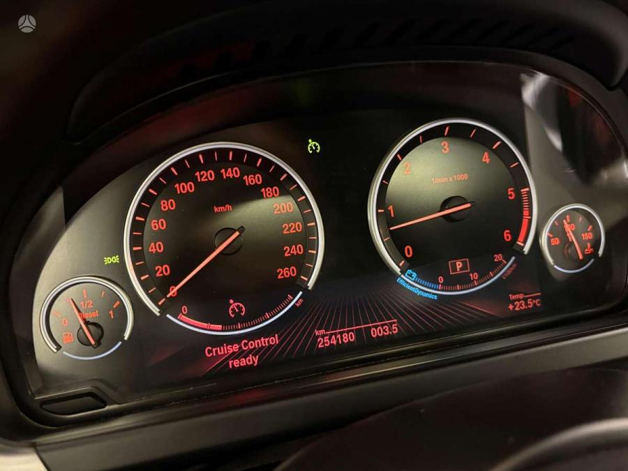 Black BMW 640 2012 in Marijampole, with an engine capacity of 2.99 L and mileage of 255 thousand km for 15750 €, photo 12 on AUTOMOTO.COM.LV