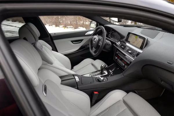 Melns BMW 640 2012 Jelgava, ar dzinēja tilpumu 3.00 L un nobraukumu 100 tūkst. km par 18900 €, foto 9 vietnē AUTOMOTO.COM.LV