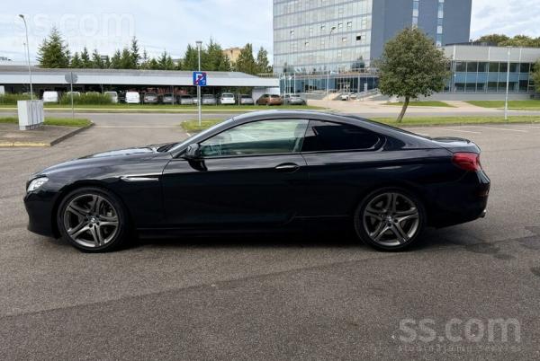 Black BMW 640 2012 in Riga, with an engine capacity of 3.00 L and mileage of 162 thousand km for 16900 €, photo 5 on AUTOMOTO.COM.LV