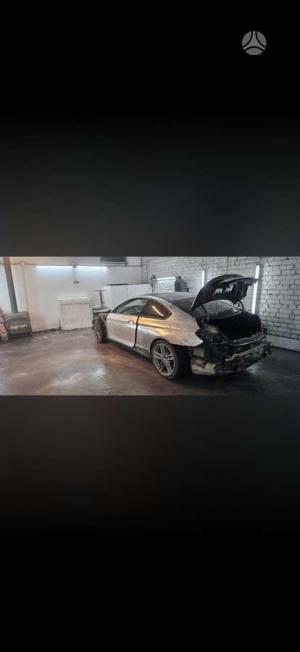 Black BMW 640 2014 in Telschi, with an engine capacity of 2.99 L and mileage of 201 thousand km for 14850 €, photo 14 on AUTOMOTO.COM.LV