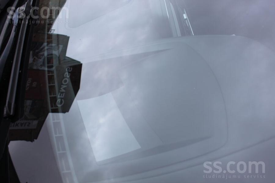 Melns BMW 640 2015 Liepāja, ar dzinēja tilpumu 3.00 L un nobraukumu 230 tūkst. km par 20000 €, foto 19 vietnē AUTOMOTO.COM.LV