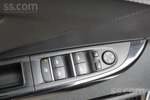 Melns BMW 640 2015 Liepāja, ar dzinēja tilpumu 3.00 L un nobraukumu 230 tūkst. km par 20000 €, foto 26 vietnē AUTOMOTO.COM.LV