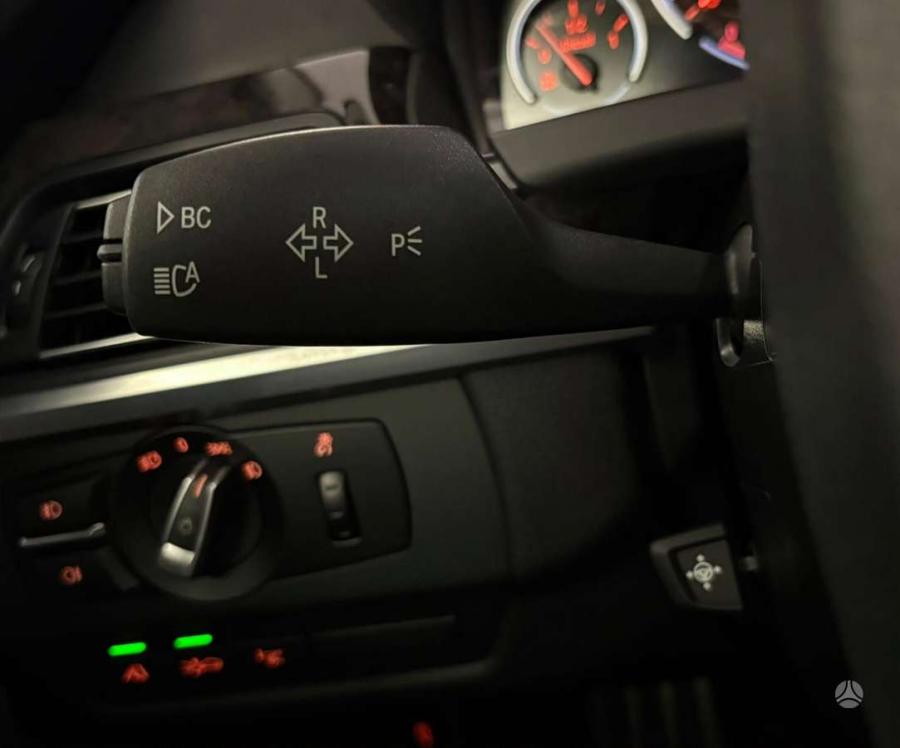 Melns BMW 640 2012 Marijampole, ar dzinēja tilpumu 2.99 L un nobraukumu 228 tūkst. km par 14650 €, foto 7 vietnē AUTOMOTO.COM.LV