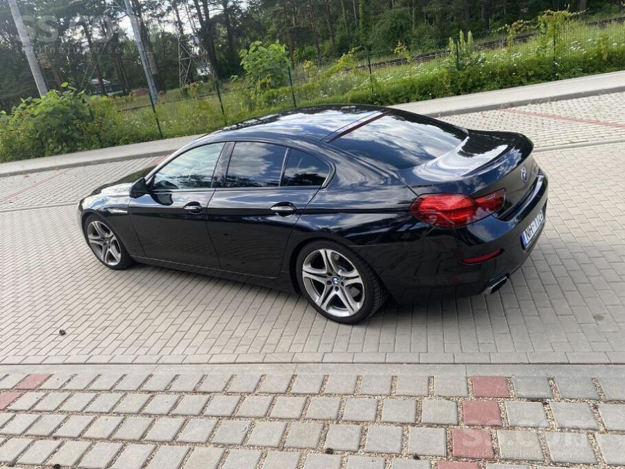 Black BMW 640 2013 in Riga, with an engine capacity of 3.00 L and mileage of 288 thousand km for 13500 €, photo 10 on AUTOMOTO.COM.LV