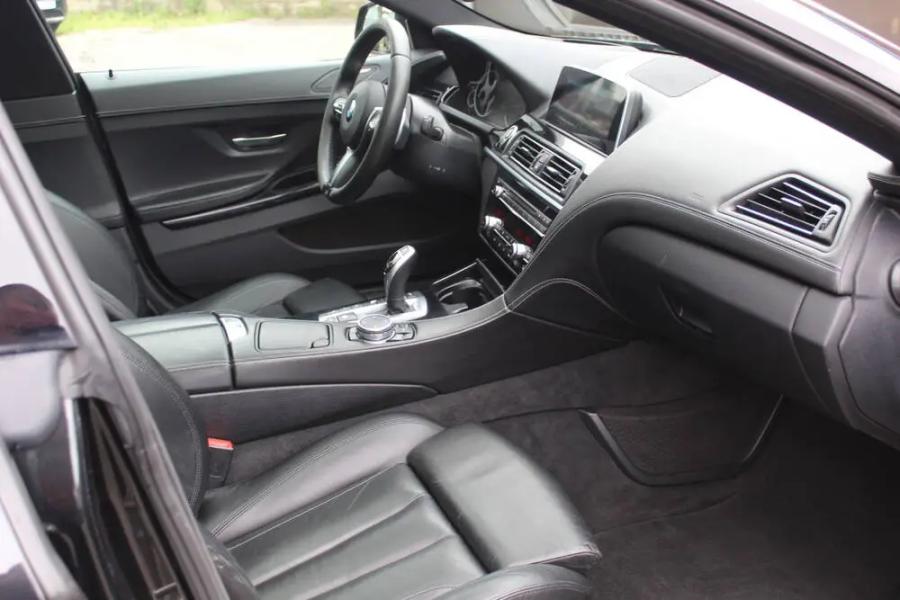 Black BMW 640 2015 in Liepaja, with an engine capacity of 3.00 L and mileage of 230 thousand km for 20000 €, photo 8 on AUTOMOTO.COM.LV