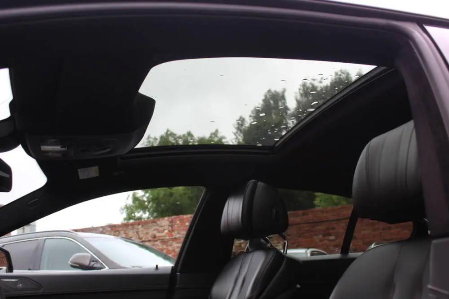 Black BMW 640 2015 in Liepaja, with an engine capacity of 3.00 L and mileage of 230 thousand km for 20000 €, photo 15 on AUTOMOTO.COM.LV