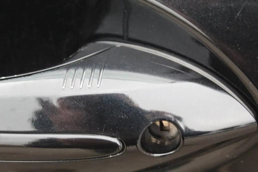 Black BMW 640 2015 in Liepaja, with an engine capacity of 3.00 L and mileage of 230 thousand km for 20000 €, photo 19 on AUTOMOTO.COM.LV