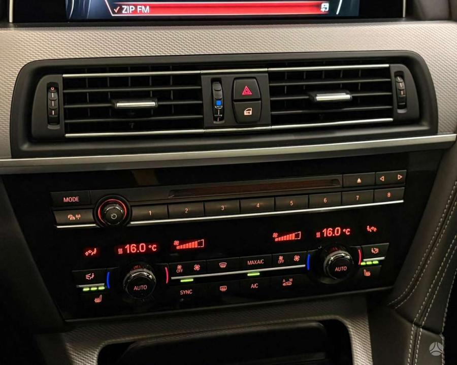 Black BMW 640 2015 in Marijampole, with an engine capacity of 2.99 L and mileage of 206 thousand km for 16999 €, photo 14 on AUTOMOTO.COM.LV