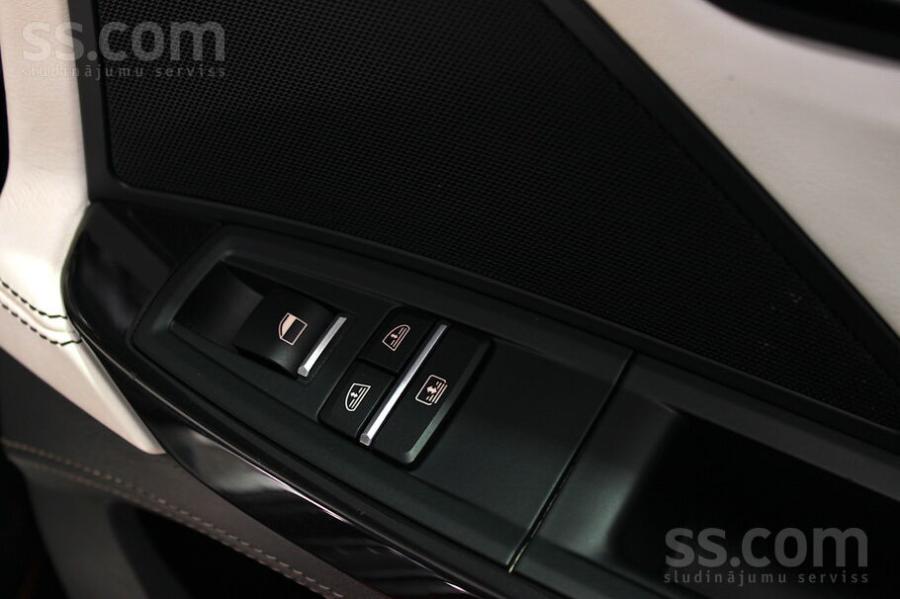 Black BMW 640 2015 in Riga, with an engine capacity of 3.00 L and mileage of 232 thousand km for 27300 €, photo 31 on AUTOMOTO.COM.LV