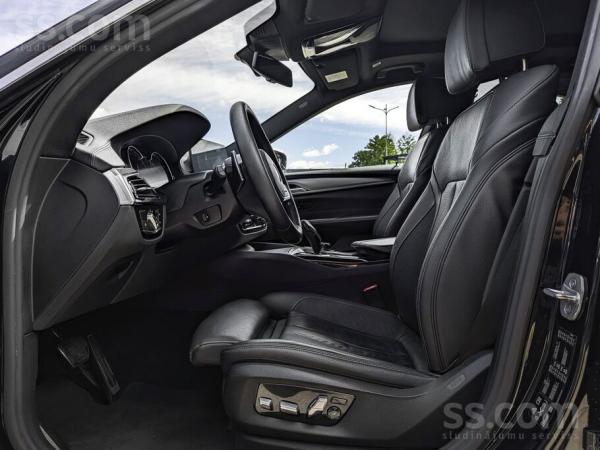 Black BMW 640 2017 in Tukums, with an engine capacity of 3.00 L and mileage of 154 thousand km for 28500 €, photo 6 on AUTOMOTO.COM.LV