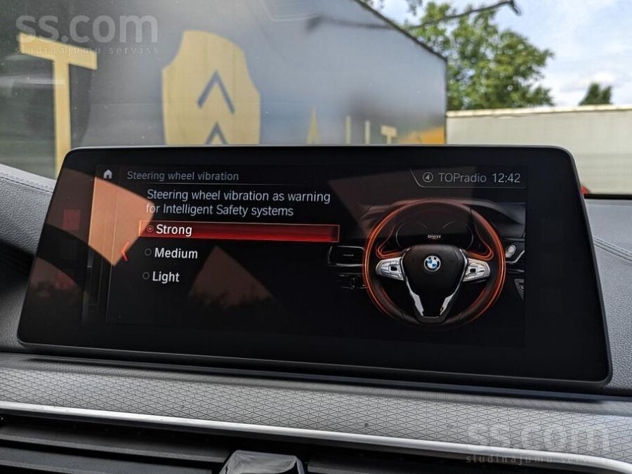 Melns BMW 640 2017 Tukums, ar dzinēja tilpumu 3.00 L un nobraukumu 154 tūkst. km par 28500 €, foto 20 vietnē AUTOMOTO.COM.LV