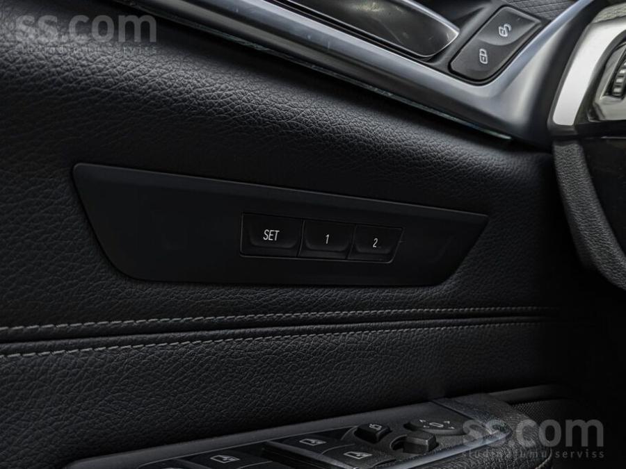 Melns BMW 640 2017 Tukums, ar dzinēja tilpumu 3.00 L un nobraukumu 154 tūkst. km par 28500 €, foto 24 vietnē AUTOMOTO.COM.LV