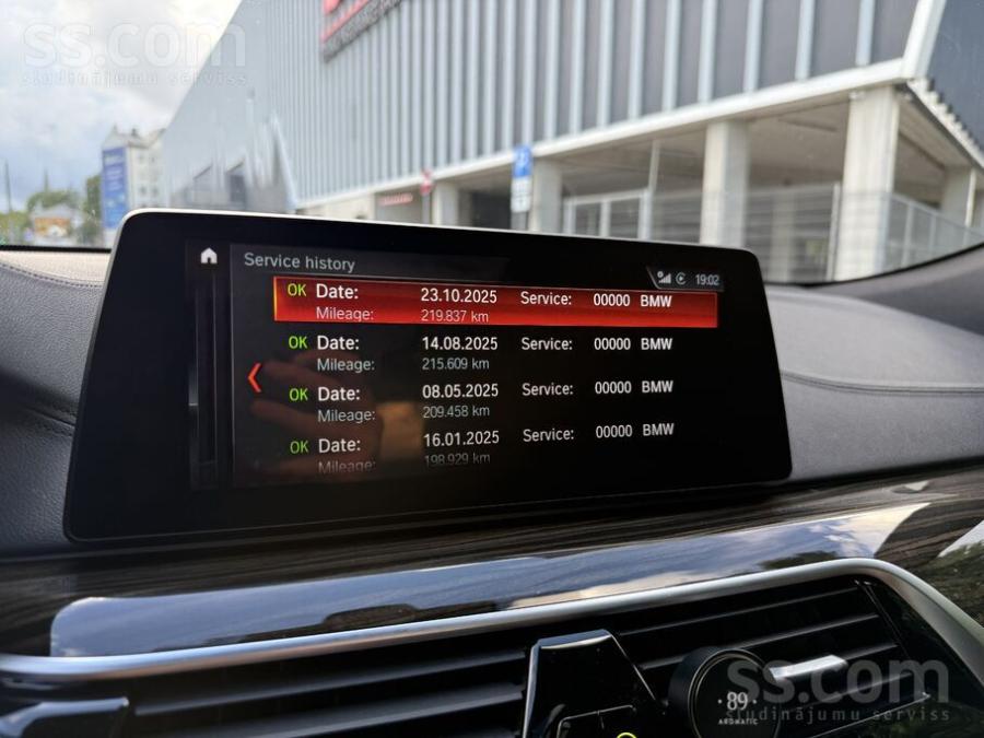 Melns BMW 640 2018 Rīga, ar dzinēja tilpumu 3.00 L un nobraukumu 230 tūkst. km par 25500 €, foto 18 vietnē AUTOMOTO.COM.LV