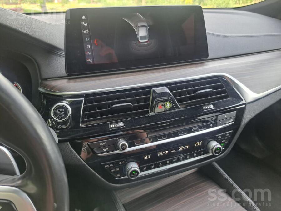 Blue BMW 640 2018 in Riga, with an engine capacity of 3.00 L and mileage of 292 thousand km for 27500 €, photo 13 on AUTOMOTO.COM.LV