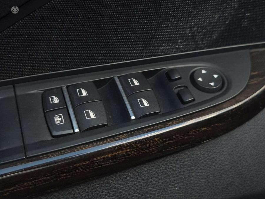 Black BMW 640 Gran Coupe 2012 in Vilnius, with an engine capacity of 3.00 L and mileage of 235 thousand km for 14999 €, photo 16 on AUTOMOTO.COM.LV