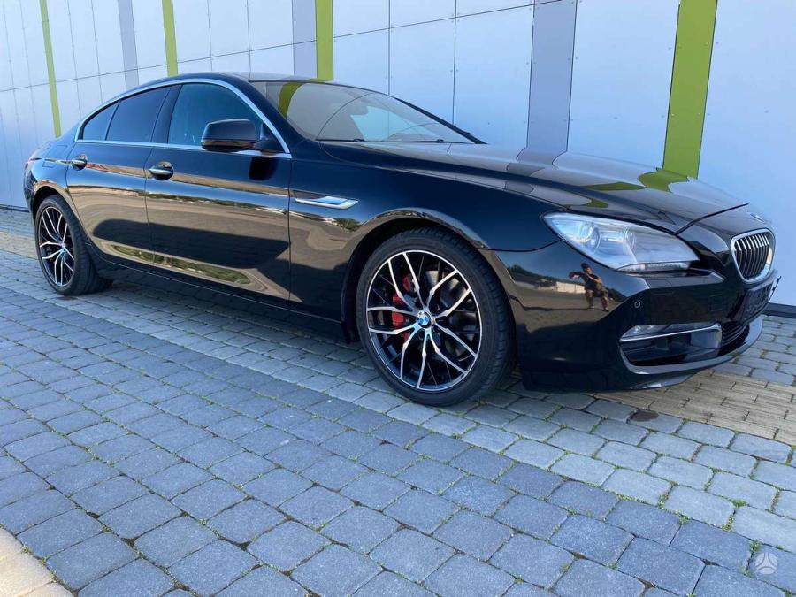 Melns BMW 640 Gran Coupe 2014 Raseiniai, ar dzinēja tilpumu 2.99 L un nobraukumu 212 tūkst. km par 16300 €, foto 3 vietnē AUTOMOTO.COM.LV