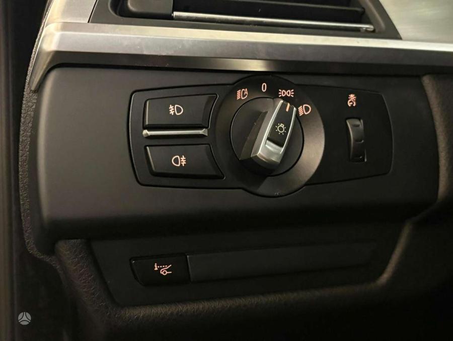Melns BMW 640 Gran Coupe 2017 Marijampole, ar dzinēja tilpumu 2.99 L un nobraukumu 177 tūkst. km par 18450 €, foto 17 vietnē AUTOMOTO.COM.LV