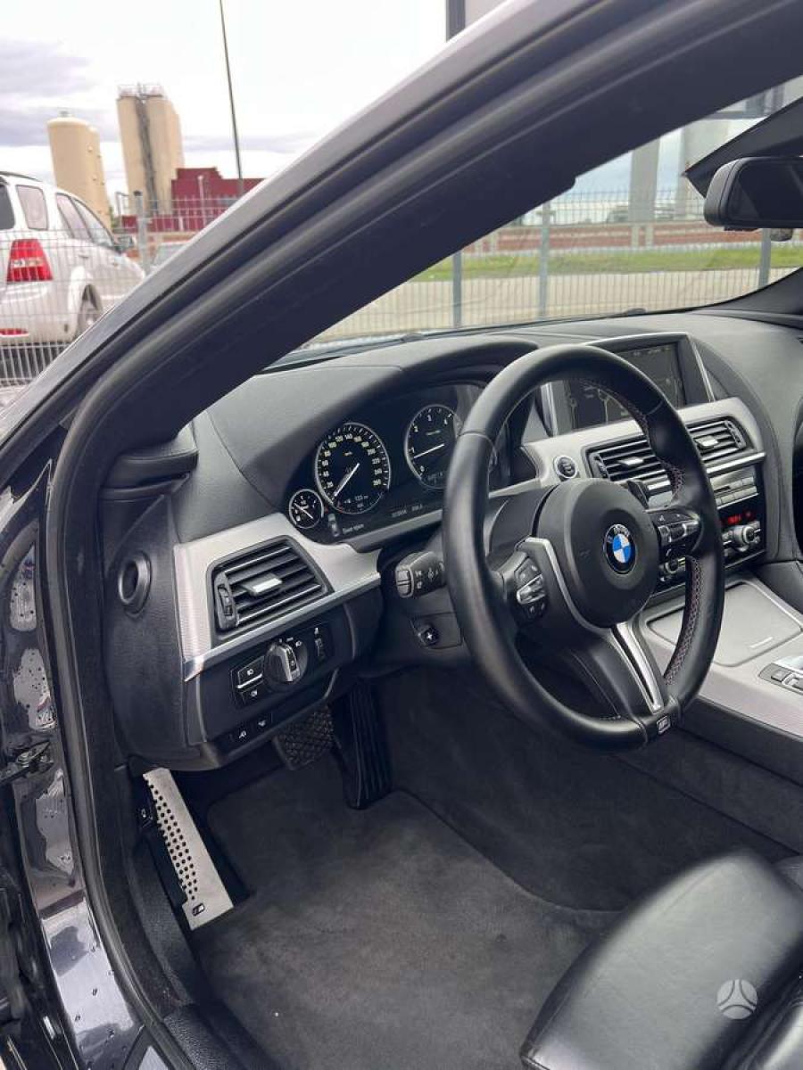 Black BMW 640 Gran Coupe 2013 in Kaunas, with an engine capacity of 3.00 L and mileage of 313 thousand km for 13990 €, photo 9 on AUTOMOTO.COM.LV