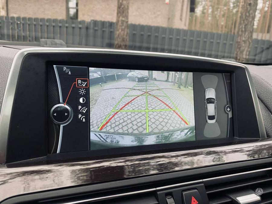 Black BMW 640 Gran Coupe 2013 in Vilnius, with an engine capacity of 3.00 L and mileage of 280 thousand km for 13900 €, photo 33 on AUTOMOTO.COM.LV