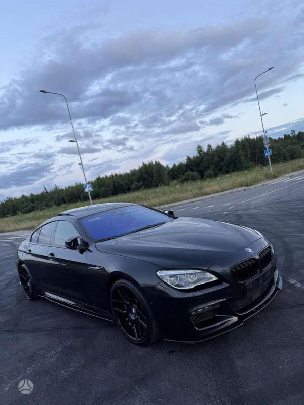 Melns BMW 640 Gran Coupe 2017 Viļņa, ar dzinēja tilpumu 3.00 L un nobraukumu 200 tūkst. km par 19600 €, foto 1 vietnē AUTOMOTO.COM.LV