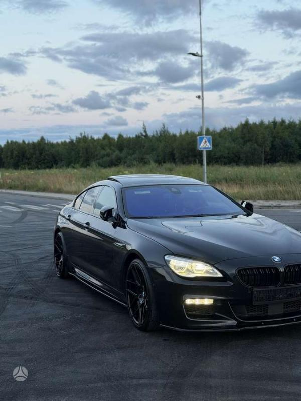 Melns BMW 640 Gran Coupe 2017 Viļņa, ar dzinēja tilpumu 3.00 L un nobraukumu 200 tūkst. km par 19600 €, foto 2 vietnē AUTOMOTO.COM.LV